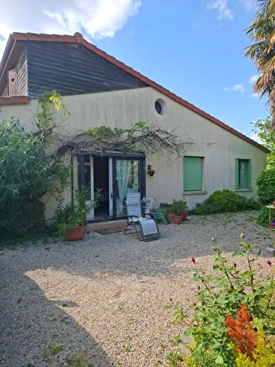 Maison 5 pièces à vendre à Les Gonds