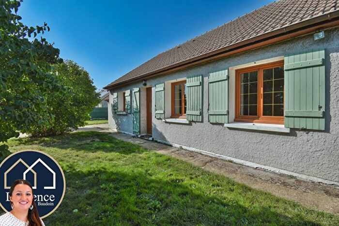 Maison 5 pièces à vendre à Tremblay-les-Villages