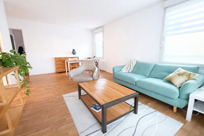 Appartement à louer - Montigny-le-Bretonneux - 4 pièces - 3 chambres