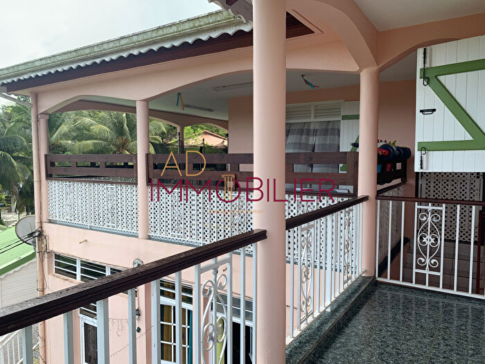 Maison à vendre - Morne-à-lEau - 7 pièces - 6 chambres