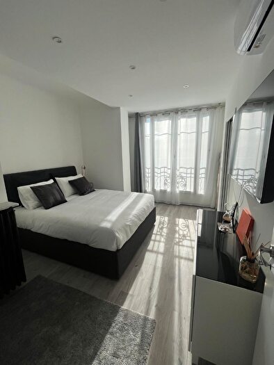 Appartement à vendre - Cannes, Centre-ville - 2 pièces - 1 chambre