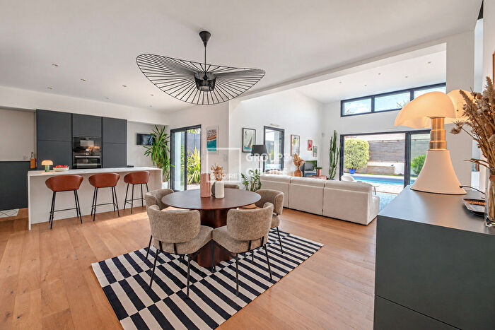 Maison 7 pièces à Saint-Grégoire, à vendre