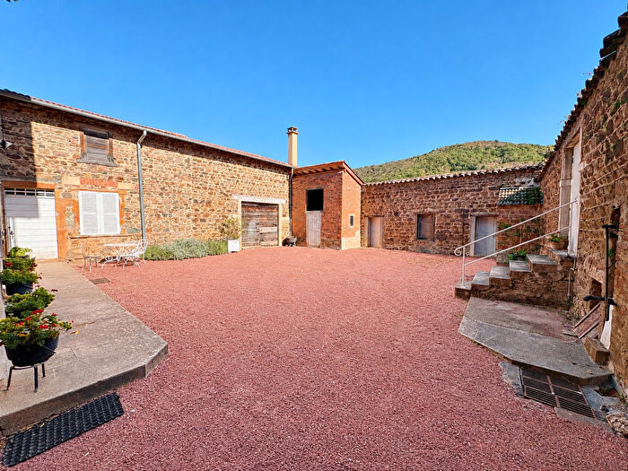 Maison 4 pièces à vendre à Vaux-en-Beaujolais