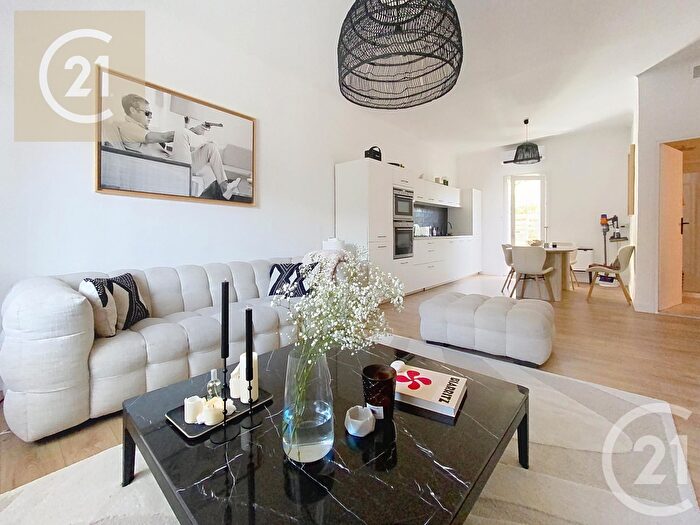 Maison à vendre - Béziers, Champ de Mars - 12 pièces - 3 chambres