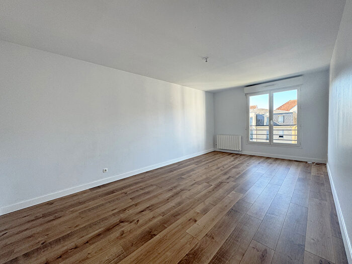 Appartement à vendre - Margny-lès-Compiègne - 5 pièces - 4 chambres