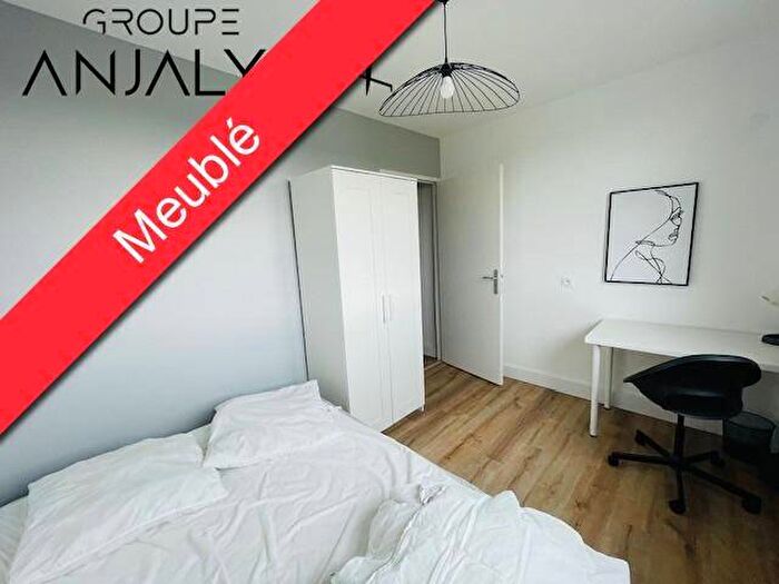 Appartement à louer - Haute Roche Ouest, Pierre-Bénite - 4 pièces - 3 chambres