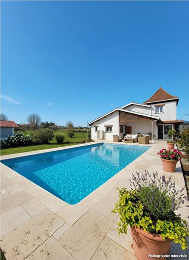 Maison à vendre - Puymiclan - 6 pièces - 4 chambres