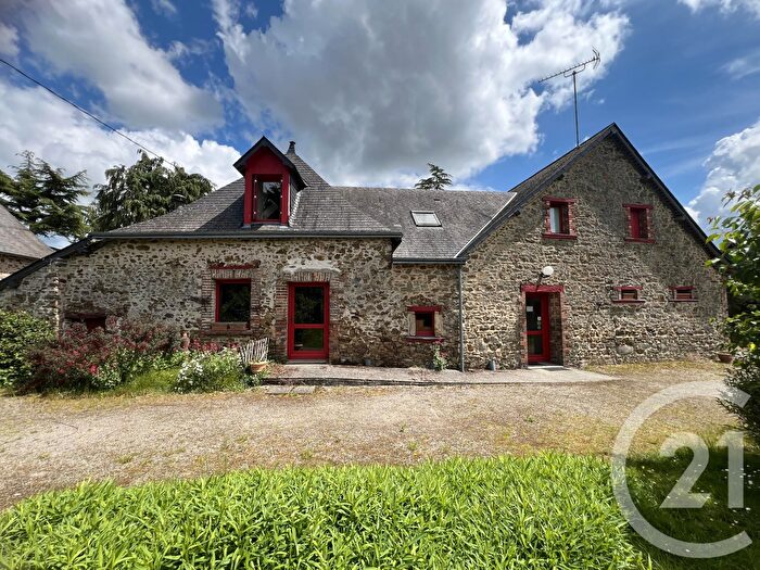 Maison à vendre - Cossé-le-Vivien - 8 pièces - 11 chambres