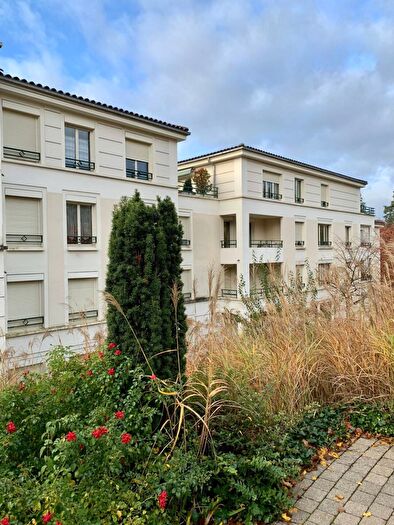 Appartement à louer - Charbonnières-les-Bains - 2 pièces - 1 chambre