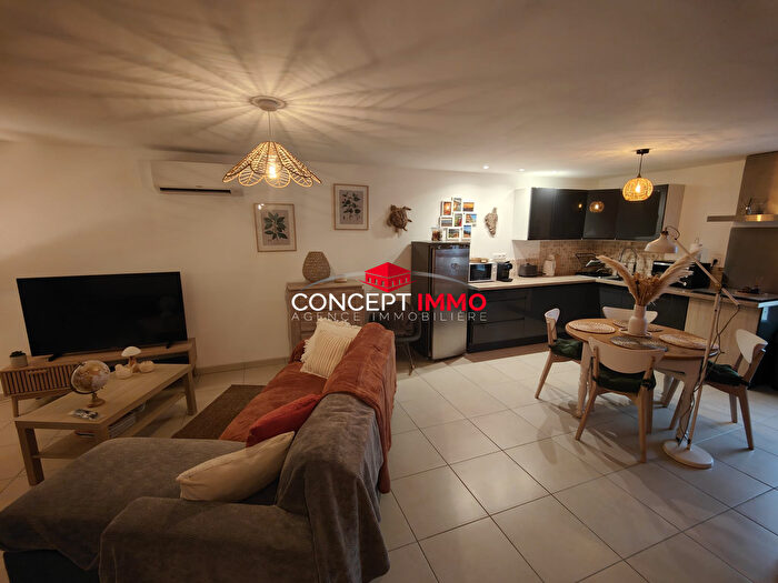 Méounes-lès-Montrieux : Appartement 2 pièces à louer
