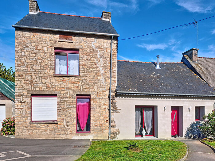 Maison à vendre - Guillac - 5 pièces - 3 chambres