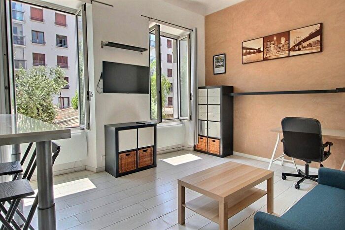 Appartement à louer - Baille, Marseille ème arrondissement - 2 pièces - 1 chambre