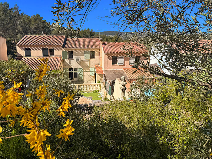 Maison à vendre - Bouc-Bel-Air, Terre Blanche, La Croix dOr, La Gardure - 5 pièces - 4 chambres