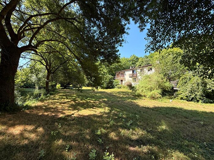 Maison à vendre - Marsac - 8 pièces - 4 chambres