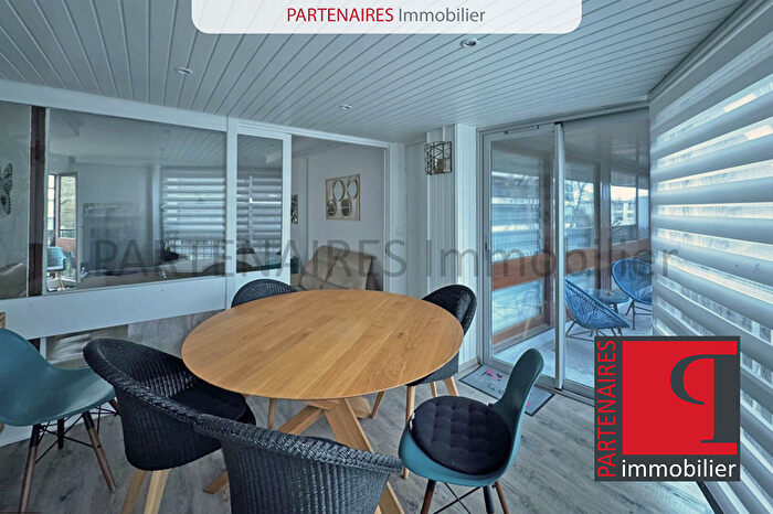 Appartement à vendre - Rocquencourt - 5 pièces - 3 chambres