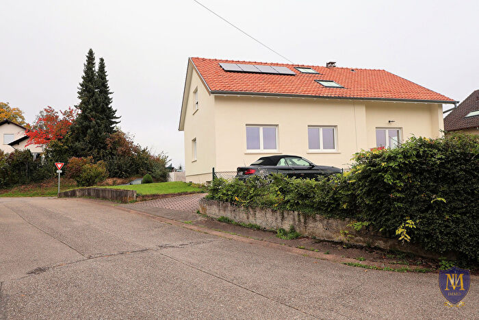 Maison à vendre - Buschwiller - 8 pièces - 6 chambres