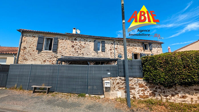 Mervent : Maison 5 pièces à vendre