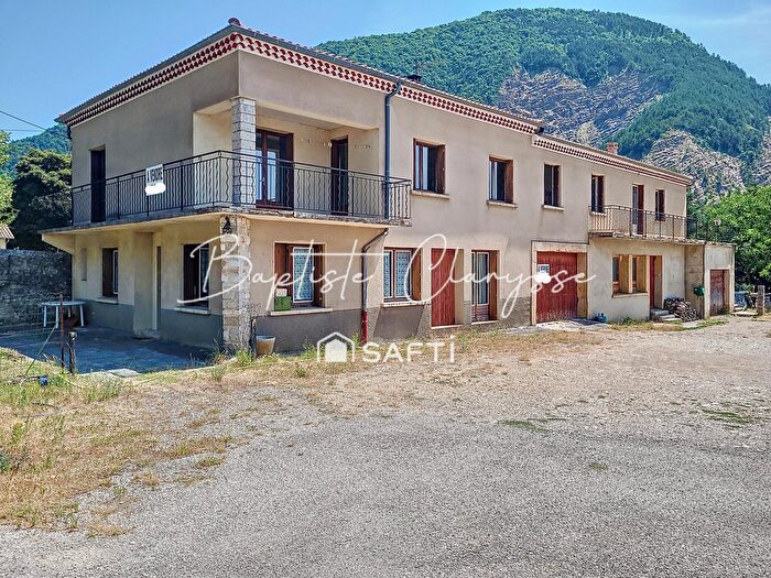 Maison à vendre - Châtillon-en-Diois - 14 pièces - 9 chambres