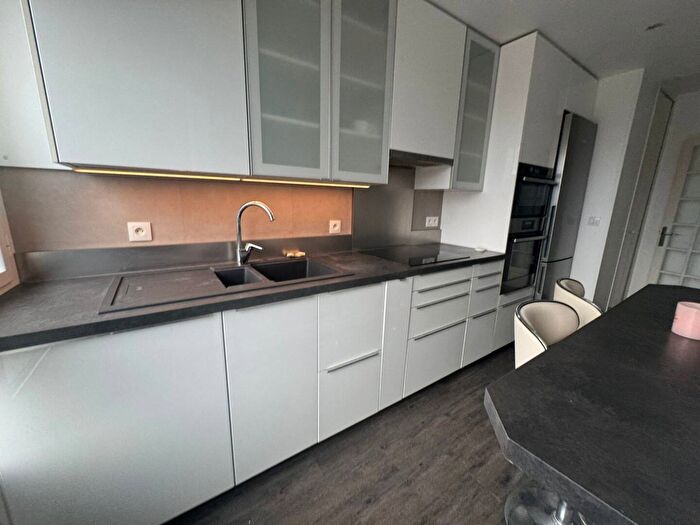 Appartement à louer - Forêt Domaniale, Meudon - 3 pièces - 2 chambres