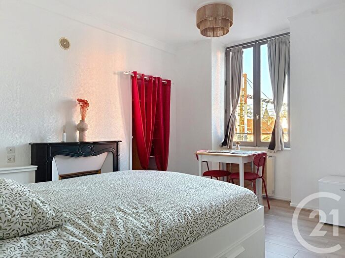 Appartement à louer - Dijon, Chartreuse - 1 pièce