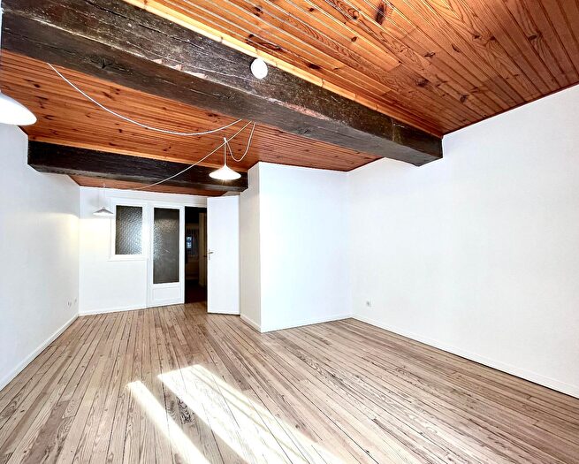 Appartement à louer - Mâcon, Centre-ville - 2 pièces - 1 chambre