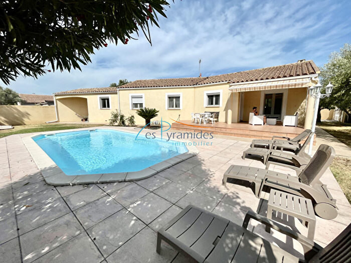 Maison à vendre - Vergèze - 6 pièces - 5 chambres