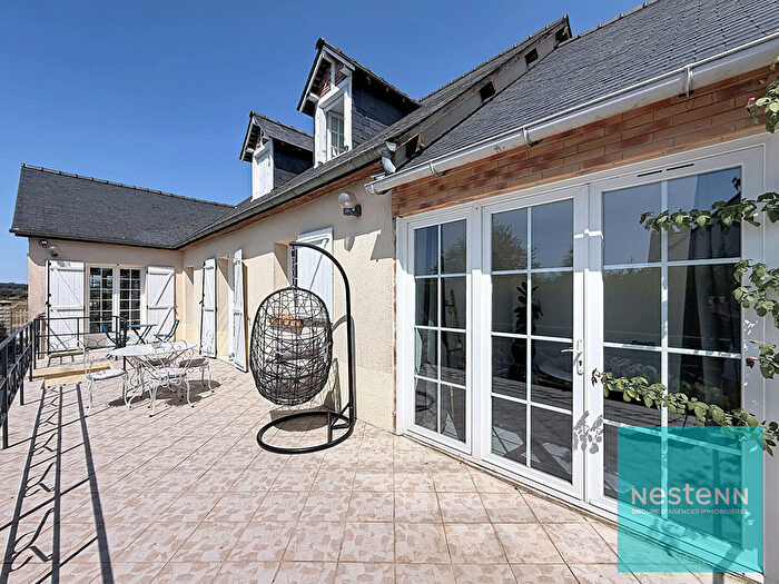 Nazelles-Négron - Maison 8 pièces à vendre