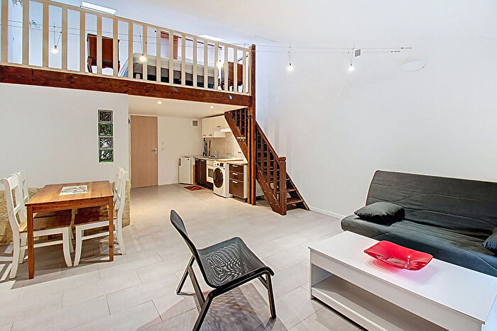 Appartement à vendre - Draguignan, Centre-ville historique - 2 pièces - 1 chambre