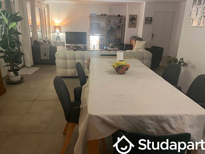 Appartement à louer - LEstagnol, Antibes - 1 pièce