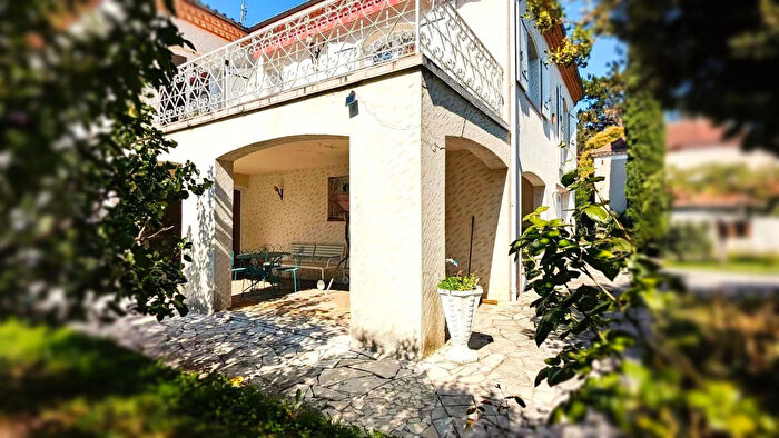 Maison à vendre - Agen, Chatot - 8 pièces - 4 chambres