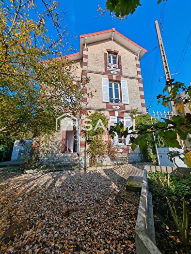 Maison à vendre - Creil, Voltaire, Gare - 5 pièces - 4 chambres