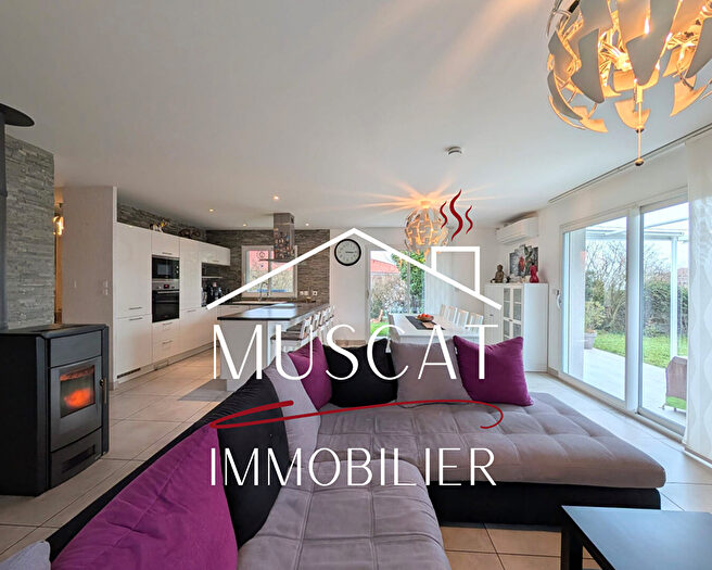 Maison à vendre - Frontonas - 4 pièces - 3 chambres