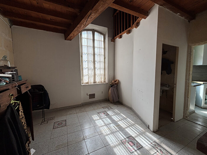 Arles, Centre-ville : Appartement 3 pièces à vendre