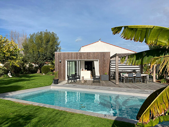 Maison à vendre - Le Fenouiller - 6 pièces - 3 chambres