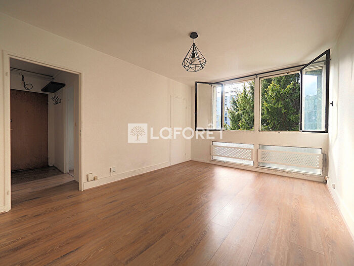 Appartement à vendre - Paris e , Belleville - 3 pièces - 2 chambres