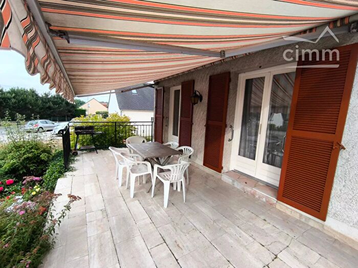 Maison à vendre - Cour-Cheverny - 3 pièces - 2 chambres