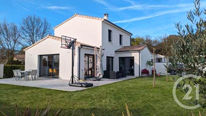 Maison à louer - Saint-Brice - 4 pièces - 4 chambres