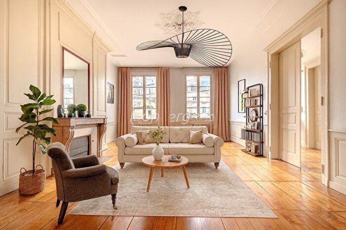 Appartement à vendre - Limoges, Centre-ville, Hôtel de Ville, Emailleurs - 3 pièces