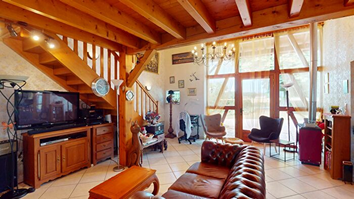 Saint-Trivier-de-Courtes - Maison 5 pièces à vendre