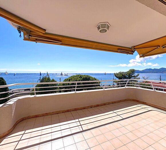 Appartement à vendre - Cannes, Croix des Gardes - 3 pièces - 2 chambres