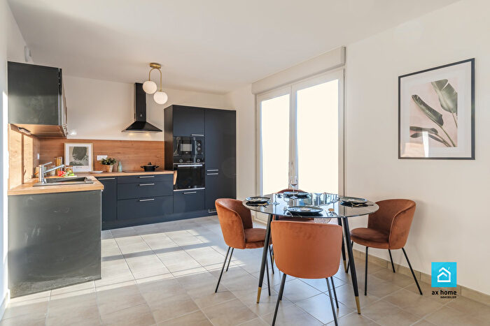 Maisons à vendre et appartements à louer - 1