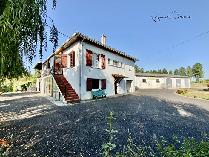 Maison à vendre - Calignac - 6 pièces - 5 chambres