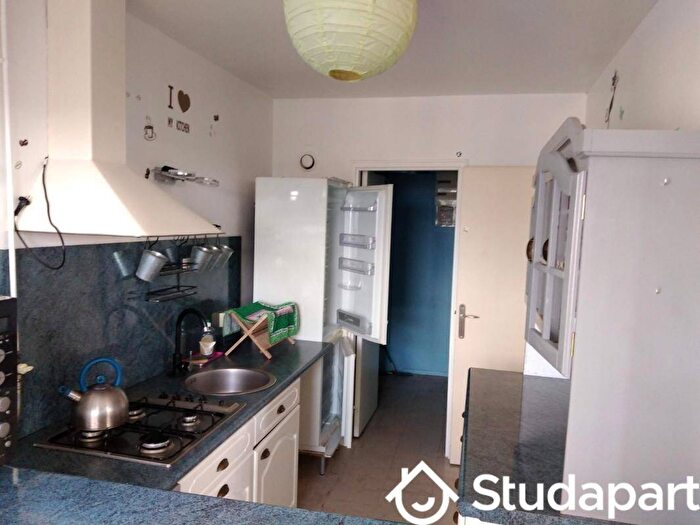 Appartement à louer - Les Fontaines, Tours - 3 pièces - 2 chambres