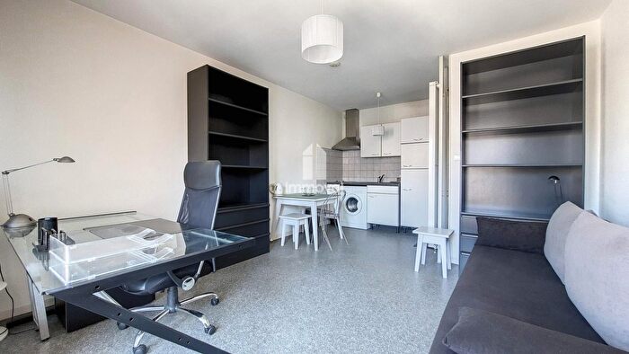 Appartement à louer - Strasbourg, Krutenau - 1 pièce