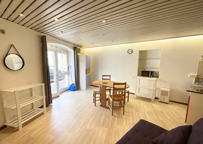 Montredon-Labessonnié : Appartement 1 pièce à louer