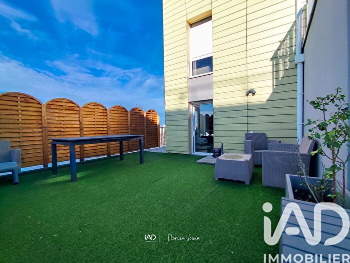 Appartement à vendre - Trappes, Coeur des Merisiers - 4 pièces - 3 chambres