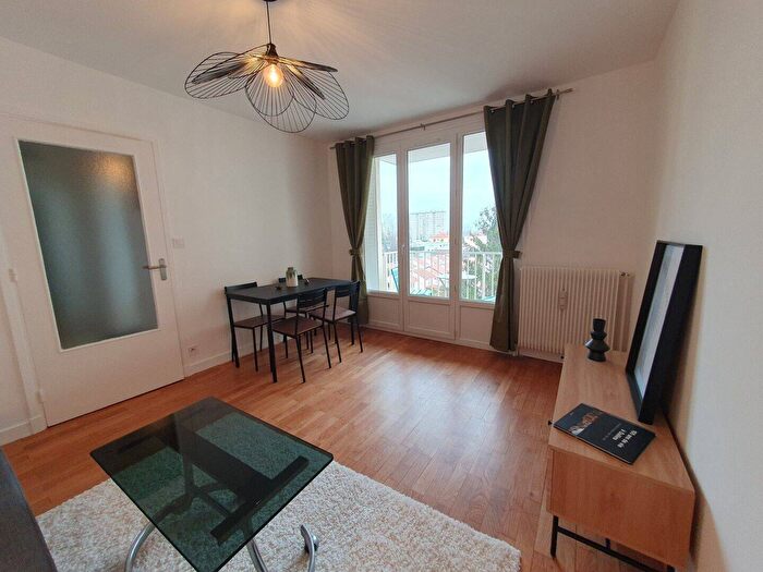 Appartement 2 pièces à Centre Nord, Oullins-Pierre-Bénite, à louer