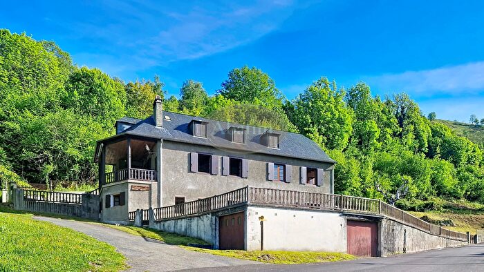 Maison 11 pièces à Argelès-Gazost, à vendre