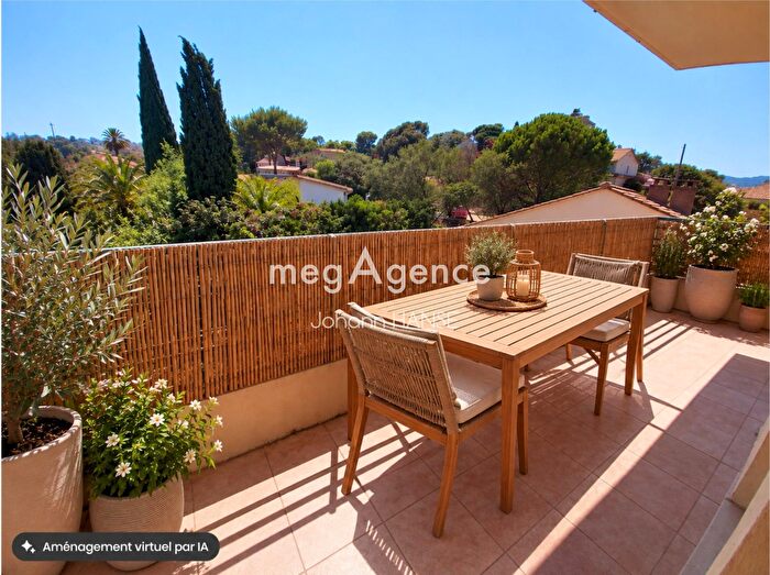 Appartement 2 pièces à Cavalaire-sur-Mer, Centre-ville, à vendre