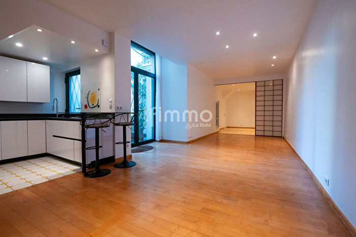 Appartement à vendre - Paris e  - 2 pièces - 1 chambre